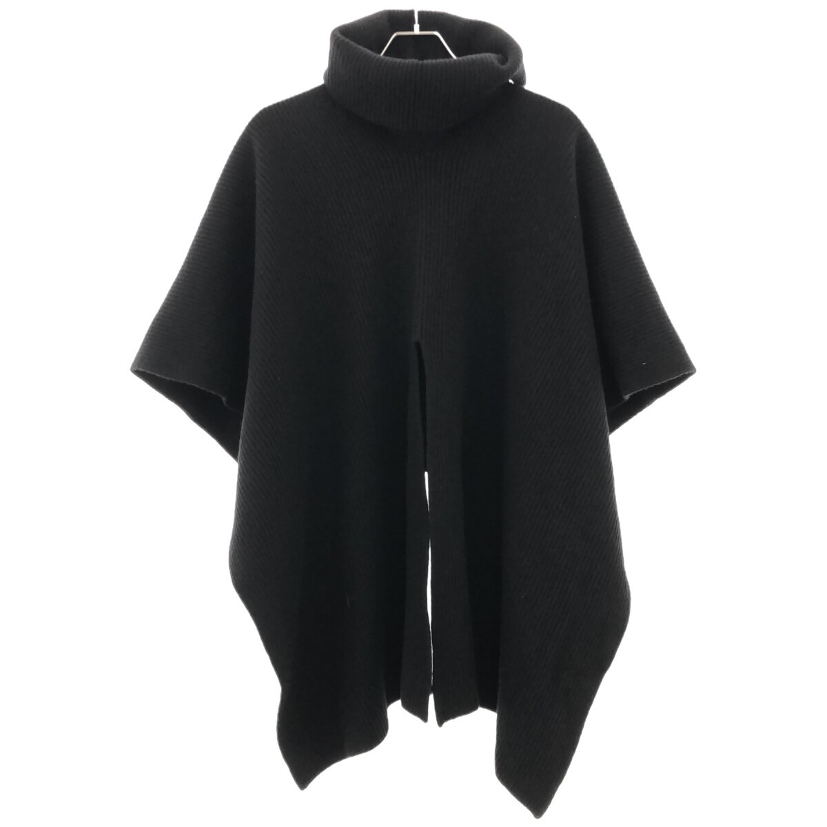 商品管理ID：IT39S435ETV8 DRAE BY BLOSSOM ドラエ バイ ブロッサム ニットポンチョ コンディションについて コンディションランクの基準は、当社が設けた基準となります。 感じ方には個人差がありますので、参考程度に...