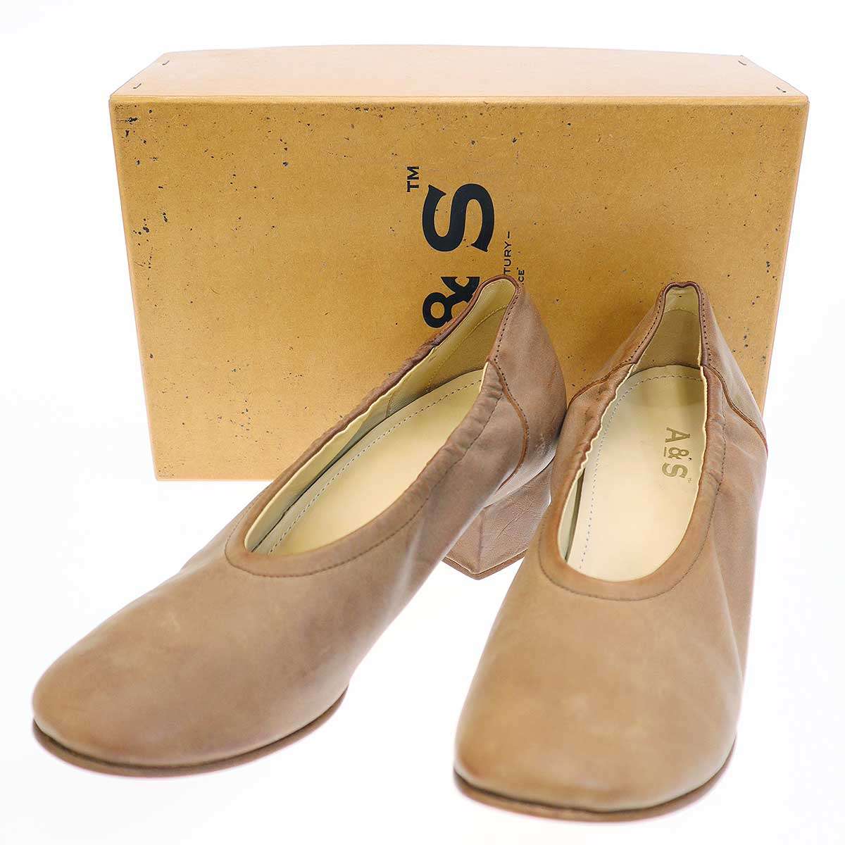 商品管理ID：ITBPWTOJRJ78 ARTS&SCIENCE アーツアンドサイエンス レザーヒールギャザーパンプス コンディションについて コンディションランクの基準は、当社が設けた基準となります。 感じ方には個人差がありますので、参考...