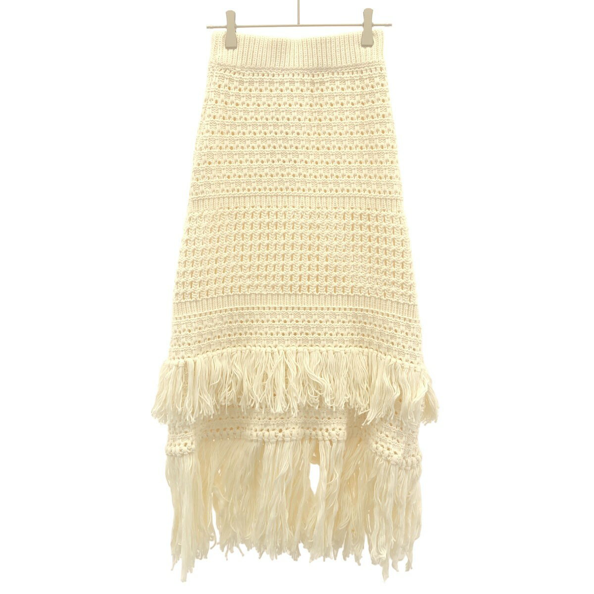 商品管理ID：ITKFI90UPP5S ELIN エリン フリンジニットスカート 11801-17-0708 コンディションについて コンディションランクの基準は、当社が設けた基準となります。 感じ方には個人差がありますので、参考程度にお考...