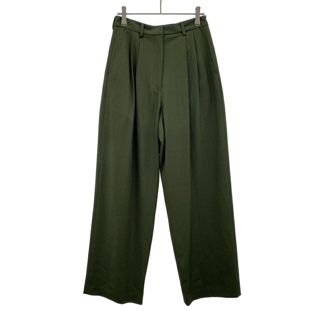 商品管理ID：ITP7KWLBYNCS CLANE クラネ 22AW BASIC TUCK PANTS ベーシックタックパンツ 13110-7002 コンディションについて コンディションランクの基準は、当社が設けた基準となります。 感じ方...