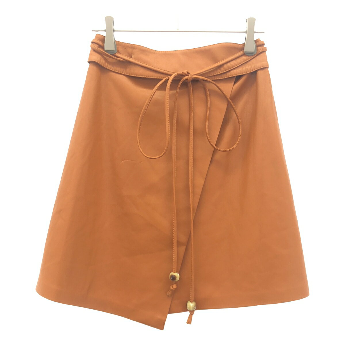 商品管理ID：ITWV31UXOCWD Nanushka ナヌーシュカ フェイクレザーラップスカート コンディションについて コンディションランクの基準は、当社が設けた基準となります。 感じ方には個人差がありますので、参考程度にお考え下さい...