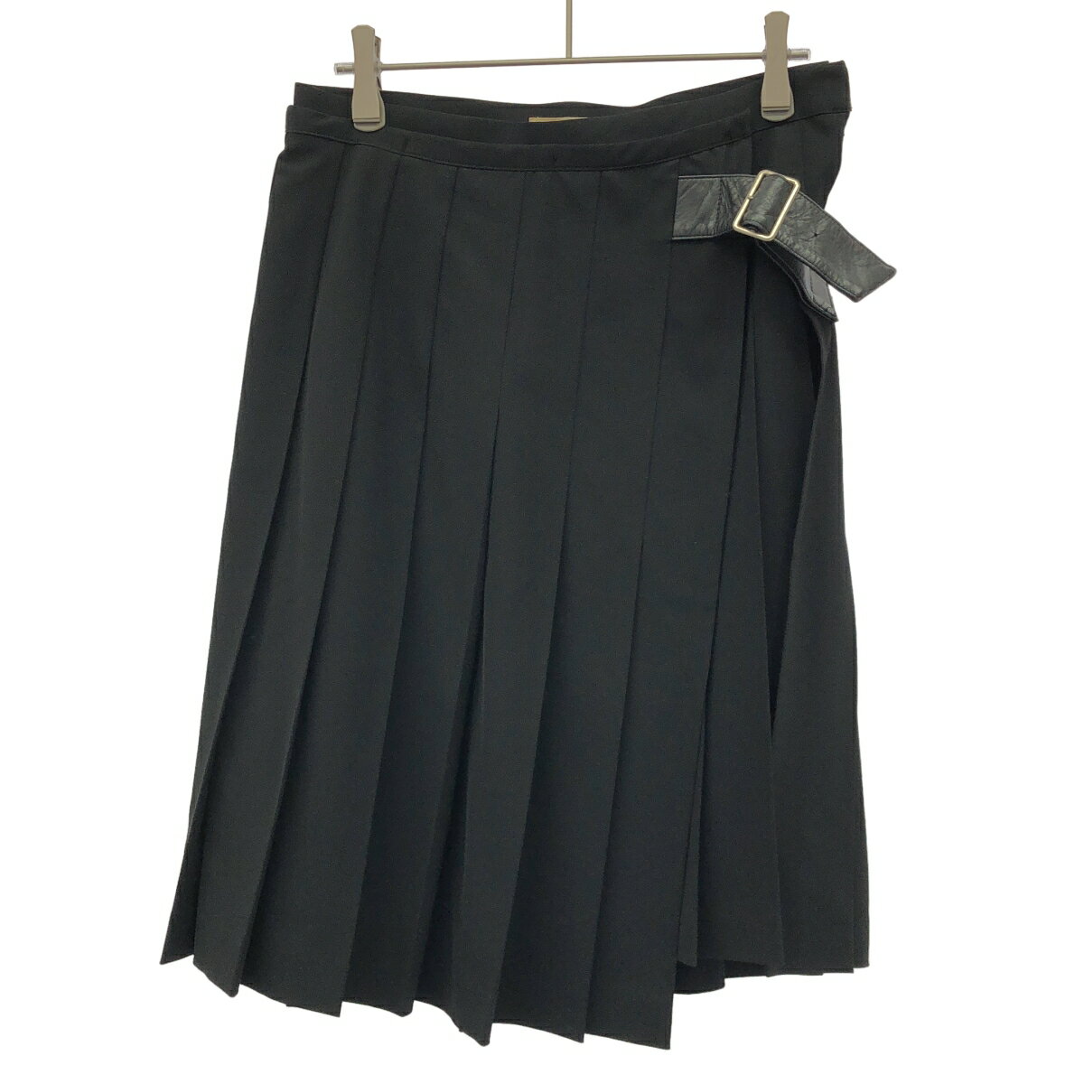 商品管理ID：ITKHVDI2HAUG REKISAMI レキサミ ベルテッド レザープリーツスカート コンディションについて コンディションランクの基準は、当社が設けた基準となります。 感じ方には個人差がありますので、参考程度にお考え下さ...