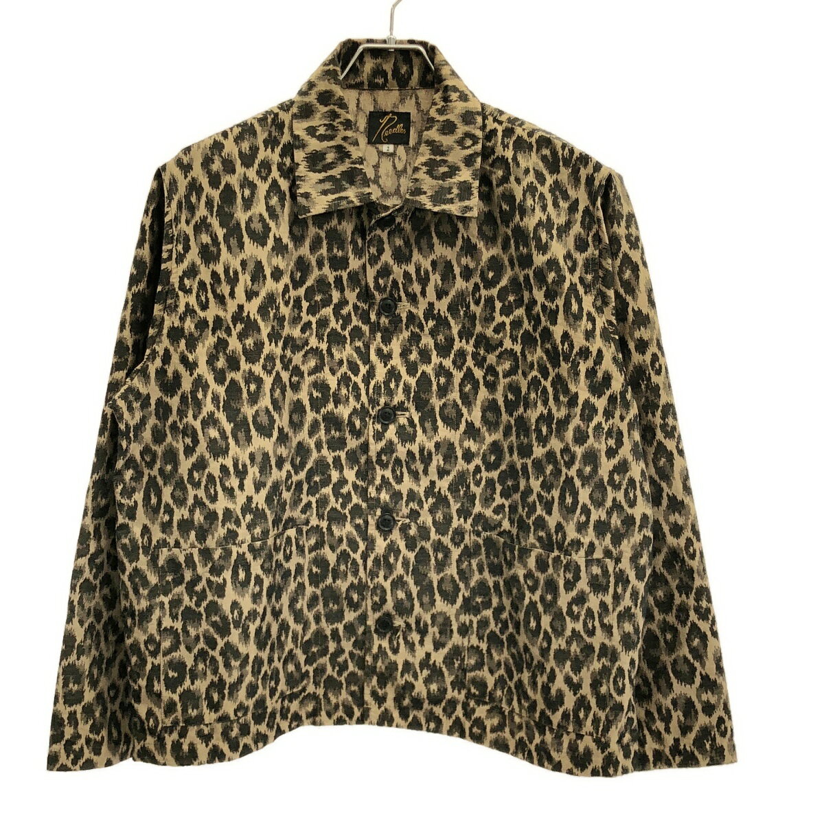 商品管理ID：ITW1B83XRFYA Needles ニードルズ L/S Cabana Shirt - PE/C/N Leopard Jq. レオパードカバナシャツ LQ196 コンディションについて コンディションランクの基準は、当社が...