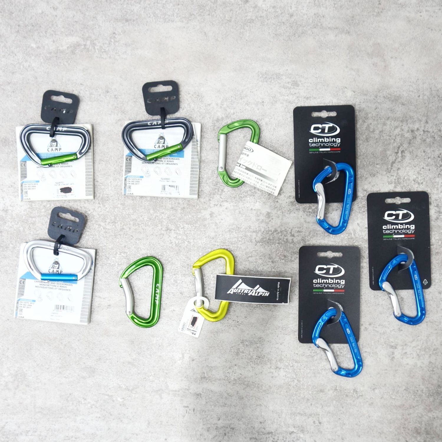 ■商品名カンプ CAMP カラビナ 登山 9個 セット クライミング アウトドア グリーン サイズ-■状態説明・CAMP他カラビナのセット品です♪・未使用（新古品）です◎【付属品：一枚目写真のすべて】■素材-■カラーグリーン■表記サイズ-■...
