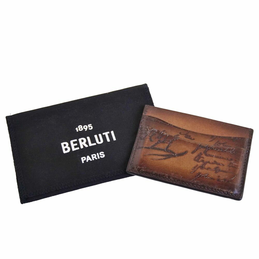 ■商品名ベルルッティ BERLUTI カード入れ 名刺入れ カリグラフィ スクリットレザー メンズ イタリア製 ブラウン サイズ-■状態説明・上質なレザーを贅沢に使用した、Berlutiのカードケースです♪・深みのあるカラーリングにアイコニ...