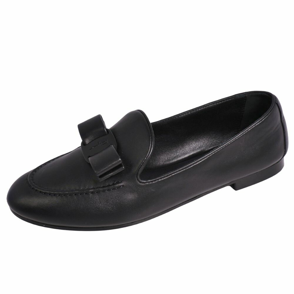 ■商品名サルヴァトーレ フェラガモ Salvatore Ferragamo ローファー モカシン ヴァラ レザー シューズ 靴 レディース イタリア製 ブラック サイズ6D(23.5cm相当)■状態説明・上質なレザーを贅沢に使用した、Sal...