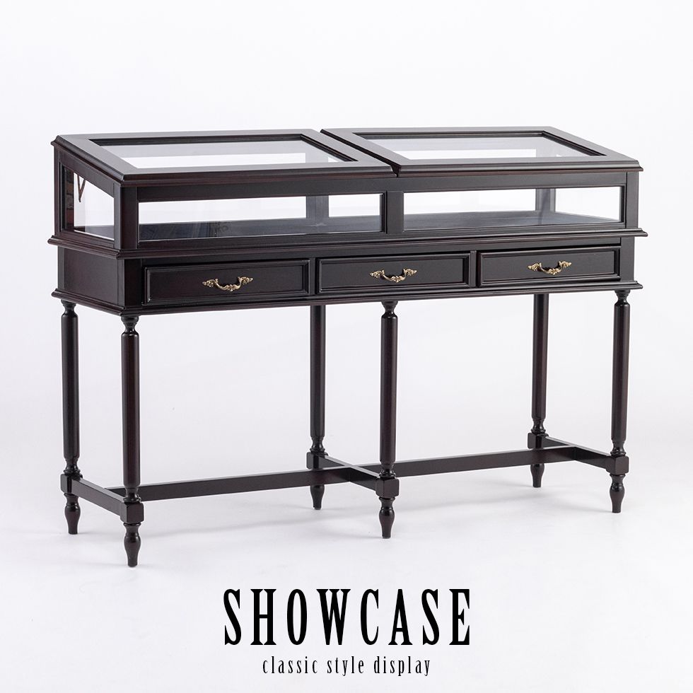 【モデュロールについて】 モデュロールは、アンティークドア＆ステンドグラス専門店「ウェリントン」がプロデュースするアンティークスタイルにこだわり抜いたソファ専門店です。 長年の経験を持つバイヤーが厳選したデザインを復刻した、ヨーロピアンスタ...