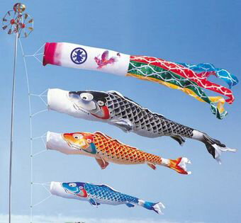 万能スタンドタイプ、手すりがない場所でも活用可能！ ※家紋、名入れは、別途料金がかかります。 タイプ　：鯉のぼり,こいのぼり,マンション用 　　　　　ベランダ用,バルコニー用,スタンド式 　　　　　水袋付き,屋外用 サイズ　：2m セット内...