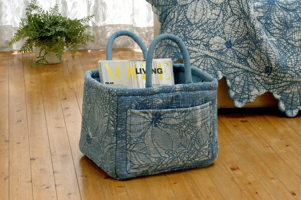 【サンドウォッシュフラワーキルト 17001】シリーズはこちら サンドウォッシュフラワーキルト 17001 ソフトバッグ 32×25×26cm 綿100％ 洗濯機可 インテリア インテリアファブリック 布製品 キルト 【商品名】 サンドウォ...