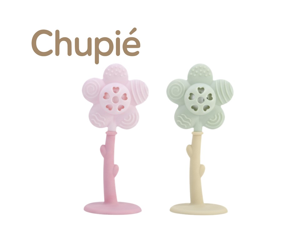 【Chupie(チュピエ)】シリーズはコチラ 【商品名】 フラワーラトル＆ティーザー 【品番：カラー】 CP-FL01：グリーン CP-FL02：ピンク 【生産地】 企画：中国　製造：中国 【サイズ】 商品サイズ：6×5.3×13.5cm、...