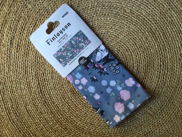 北欧フィンランドのFinlayson(フィンレイソン）よりMoominとお花のデザインの素敵なテーブルライナーをご紹介します。日本未入荷のフィンレイソンのMoominデザイン.秋冬柄の素敵な北欧デザインのテーブルランナーでお部屋をコーデイネ...