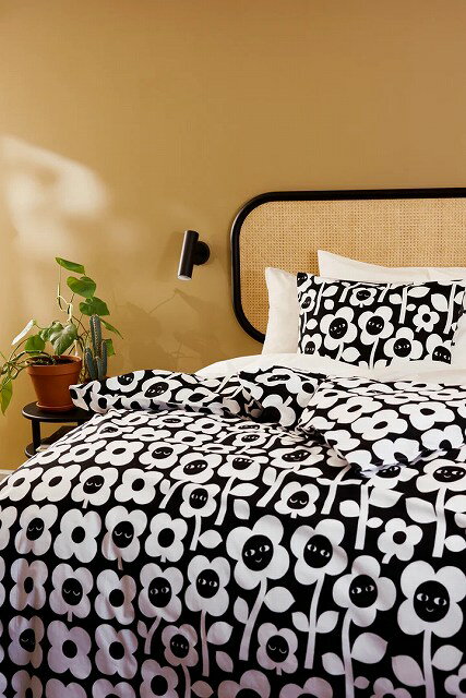 北欧フィンランド　ヘルシンキ　Finlaysonより素敵な ムーミンピロケース＆布団カバーセットのご紹介です。北欧の素敵な癒し柄ムーミンシリーズのデザインピロケース＆布団カバーは、お部屋を癒しの空間にコーデイネートしてくれ ます。今北欧、ヨ...