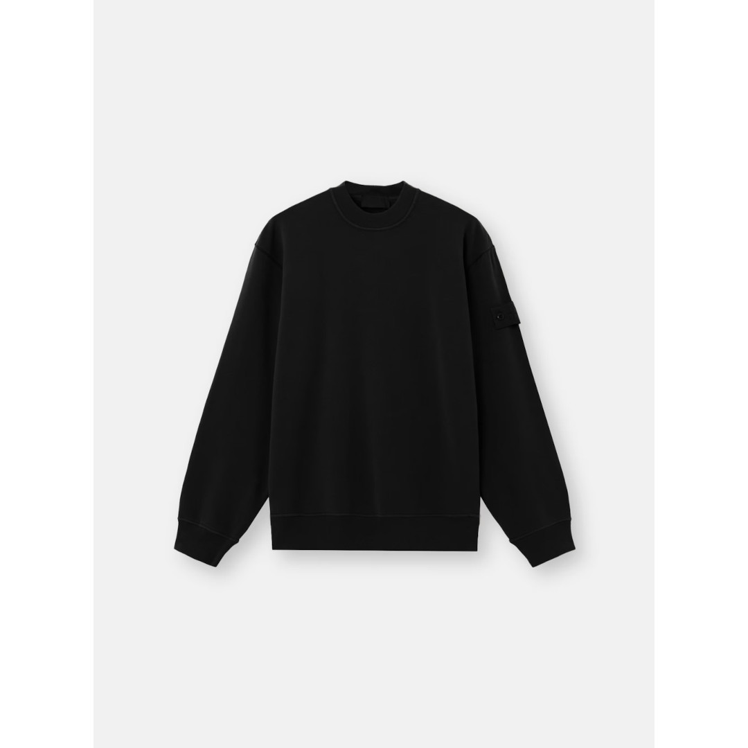 当店はStone Islandの正規取扱店です 【ブランド紹介】 イタリアのメンズウェア レーベル、Stone Island (ストーン アイランド) は、1982 年の創業以来、広範囲におよぶ研究開発と継続的な実験へのこだわりを中心とする...