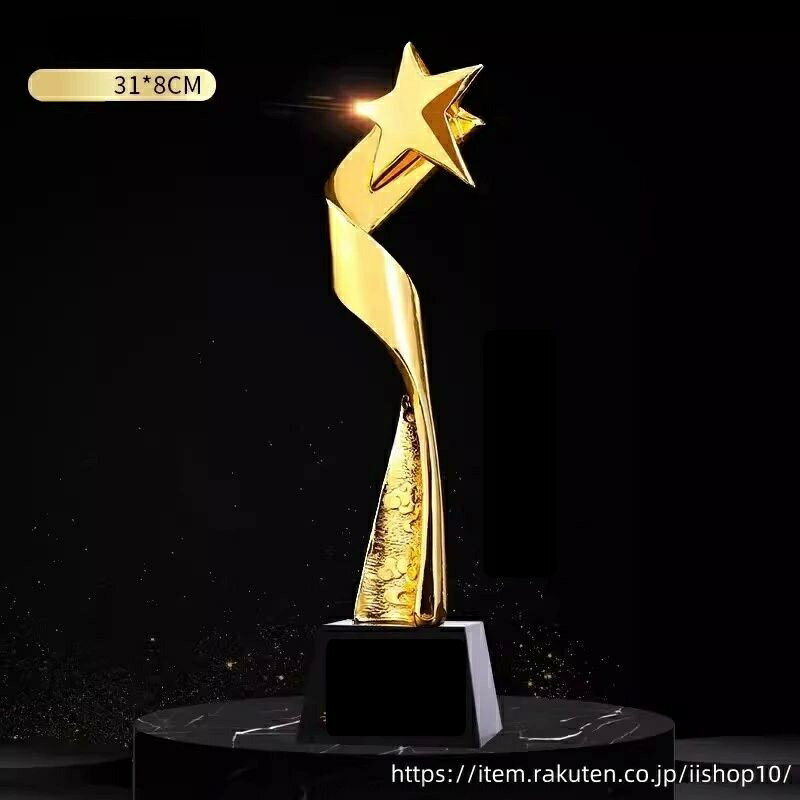 商品情報ポイント美しいデザインが特徴のクリスタルトロフィーは、卒業や卒団、スポーツ大会の表彰に最適です。バスケットボールやサッカー、野球、ゴルフなど、さまざまなスポーツイベントでの優勝記念品としても喜ばれます。名入れが可能で、特別な瞬間をよ...