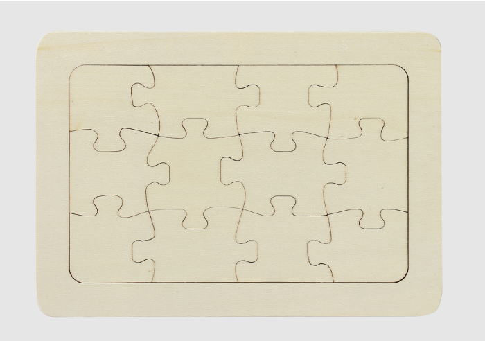 描いた絵で遊べる！自分だけの木製パズルをつくろう！ 無地の木製のパズルです。お絵かきをして自分だけのパズルを作ることができます。 210×148×4.5mm