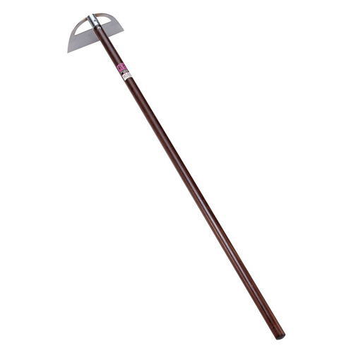 草削りに マルチングの脇をキレイに除草できます 刃物用ステンレス鋼総焼入加工ですので、頑強、研ぎ直し使用可能です 刃幅：210mm 木柄長：1200mm 基部仕様：総焼入製