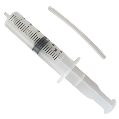 ●目盛りが細かく確認しやすいので正確な計量が簡単にできます ●薬剤容器から適量の溶液が素早く吸入できます ●吸入しにくい容器の底液などを残すことなく吸い上げができてムダがありません（ノズル付） サイズ：長さ140×幅45×厚み23mm 容量...