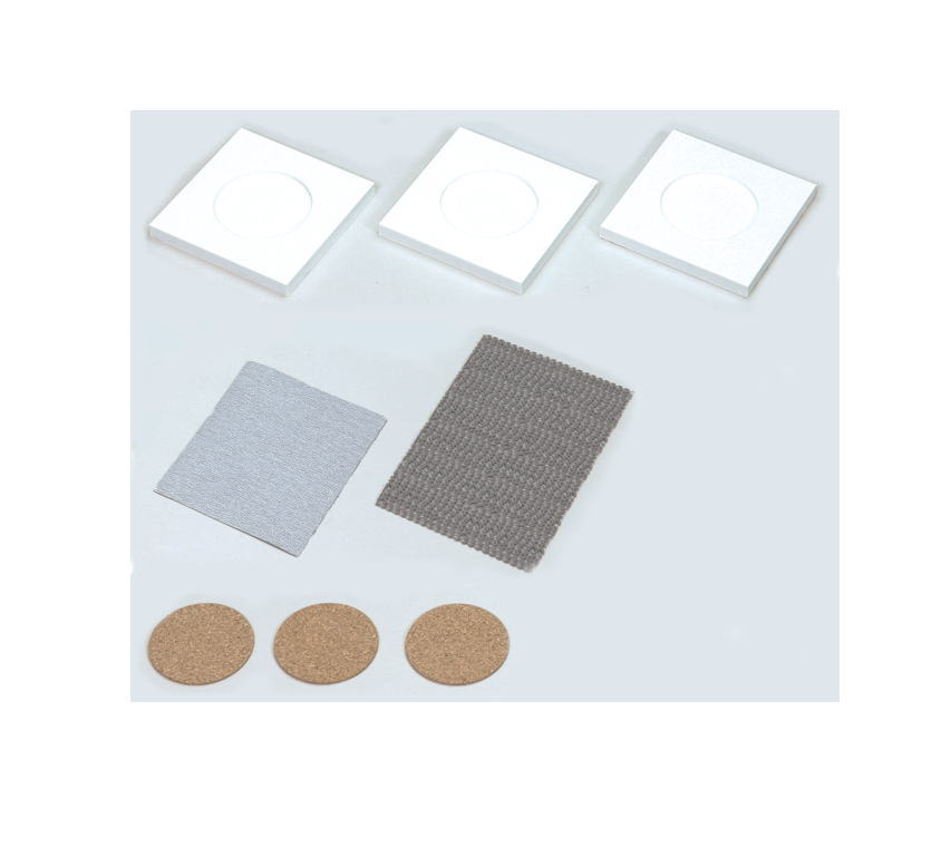 彫りやすい白彫板タイプの実用的なコースター！ 完成サイズ：100×100×10mm 白彫板×3、コルクシート×3、ノンスリップシート×1、紙やすり×1