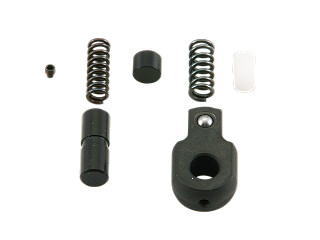 差込角　9.5mm(3/8") 　 製品番号 差込角 入組内容 BS3E-K 9.5sq ドライブヘッド・ピン・止めネジ各1 樹脂製パッド・スプリング各2 　 【適用スピンナハンドル本体】 BS3E　 BS3L　