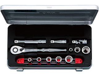 差込角　9.5(3/8") 　 ◆質量：1.7kg 　 【セット内容】　全12点 ソケット　(6角) B3-07、08、10、12 ソケット　(12角) B3-13W、14W、17W、19W ラチェットハンドル BR3E エクステ...