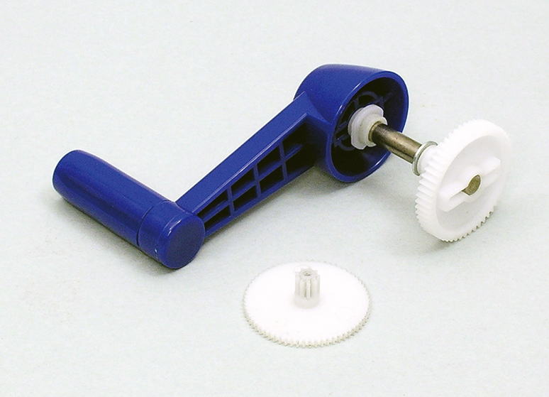 AT手回し発電機専用の交換ギヤセット！ 組立済み部品なので交換に手間がかかりません。 組立済ハンドル:57.5×87×45.5mm ,ギヤ小：φ33.5×11.7mm