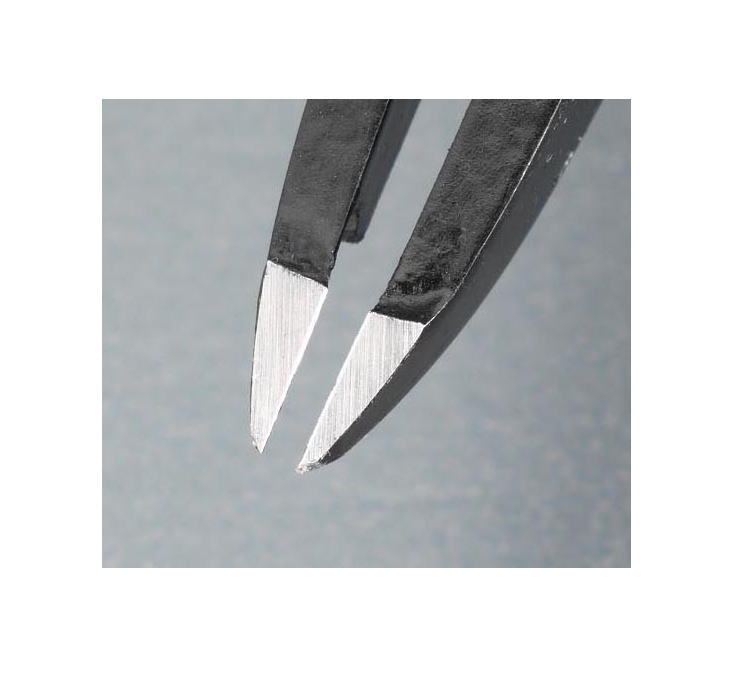 ●刃幅×先端幅…4.7×4.5mm　 ●全長…115mm ●材質…カーボンスチール ●ブラックエポキシコーティング