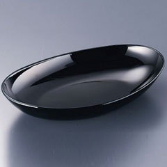 黒色に輝くシックな器は食材の視認性を高め、よりスタイリッシュに演出します。内側グレースコーティング仕様。メーカー；関西合成樹脂工業サイズ；270×164×H54mm容量；880cc食洗機対応
