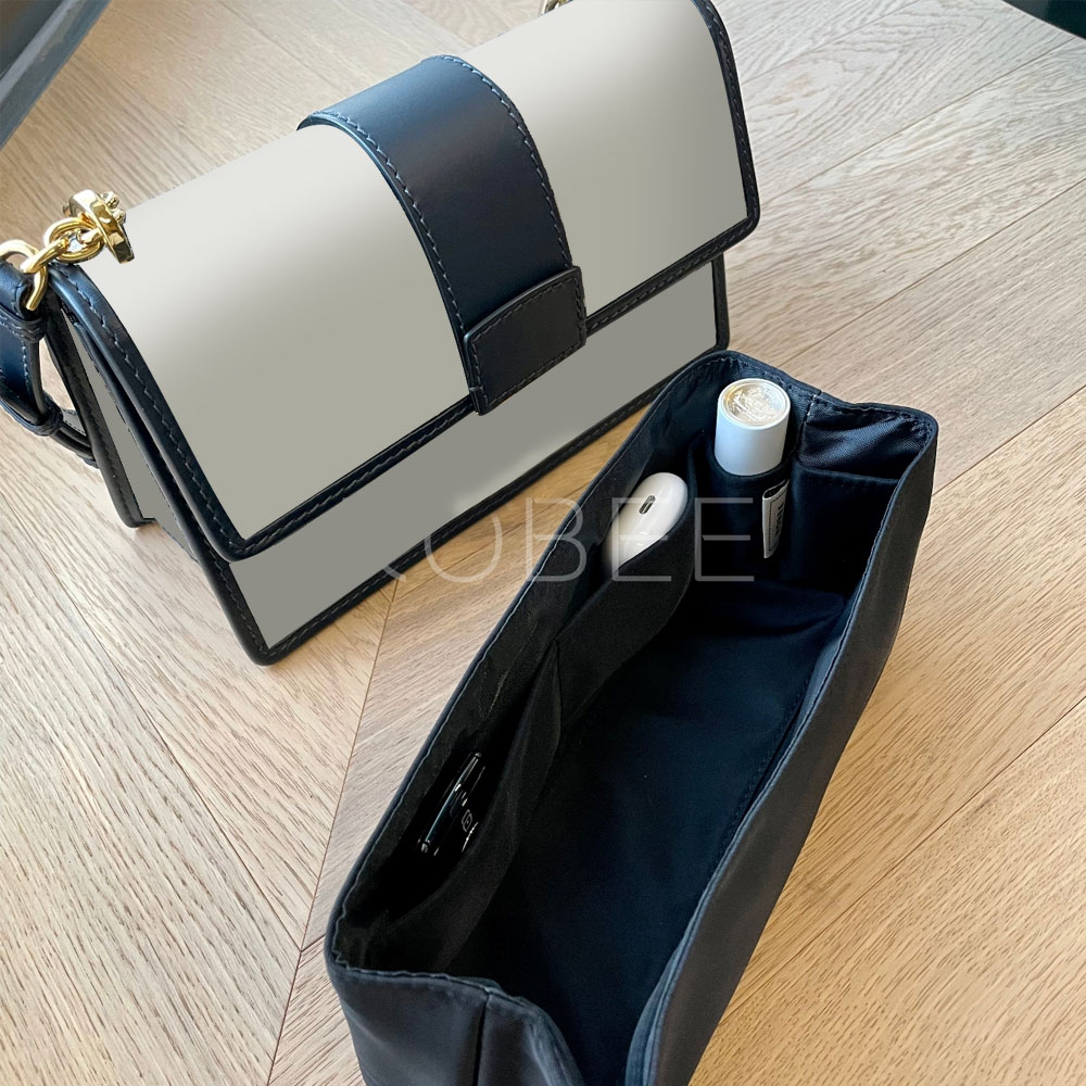ブランド：BagCareご注意：この商品は シャネル Dior 30 Montaigne 対応の互換商品です。バッグはただの参照物で、非売品です。 ゴチャゴチャしているバッグの中がすっきりと片付きます。内容物が一目瞭然で、取り出し易く使いや...