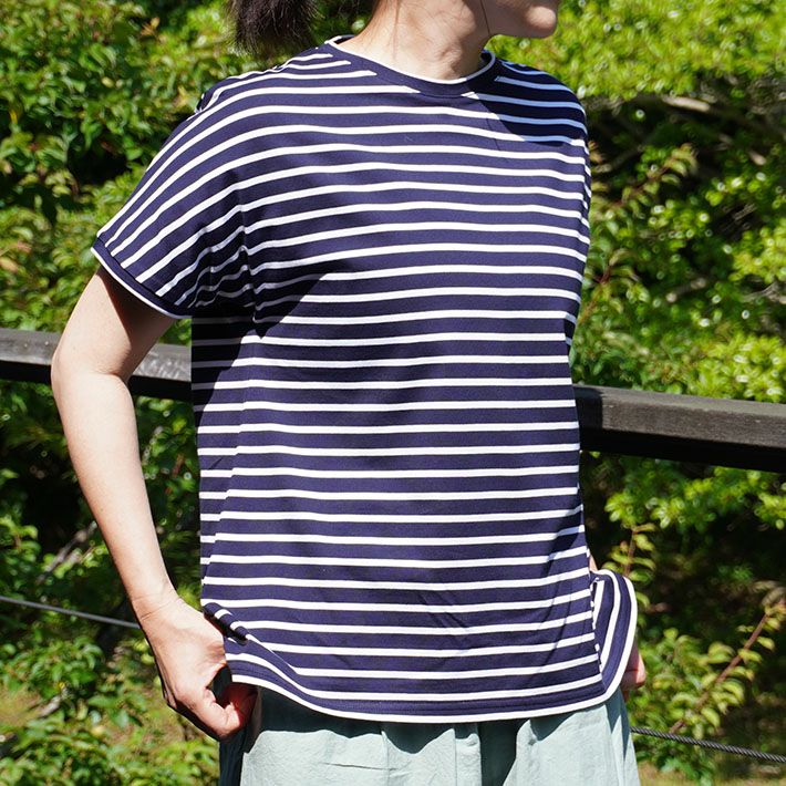 商品情報素材/材質綿 100％サイズ/寸法着丈 58.5cm バスト 104cm 裄丈 40cm 袖口 16.5cm 裾周り 119cm上記寸法は実寸です。（平置き）その他商品説明日本製＊手洗い可能用注意＊ご使用のパソコンや携帯端末・ご使用...