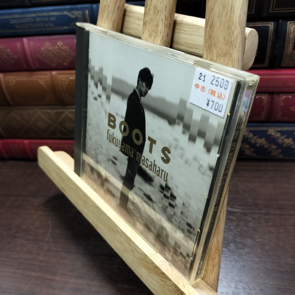 【商品説明】 商品の状態に関しては以下を参考にご検討ください。 【良い】 使用感がございますが、盤面の状態は良好で再生に問題はございません。 【可】 キズ・ヒビ・スレ・折れ・ヨレ・汚れなどの傷みがあります。盤面にすり傷がありますが、再生に問...