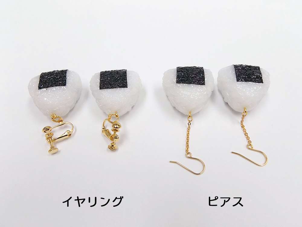 商品サイズ：縦30mm×横30mm×厚15mm（金具・紐部分は含まない） ※金具の色は選べません ※手作り商品により多少、形状やサイズが変わります。 ※予告なく仕様が変更となる場合がございます。