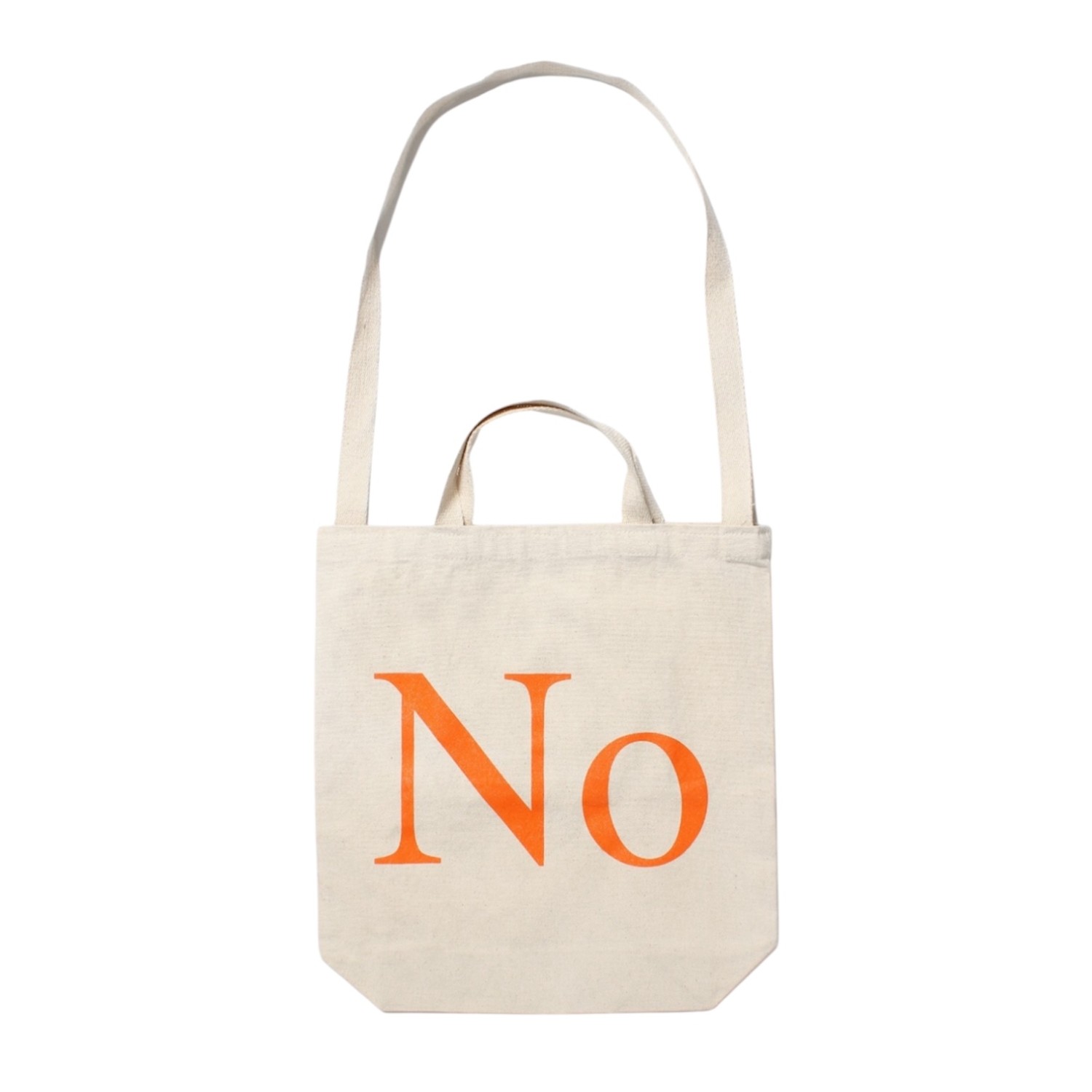 肩がけ、斜めがけ、手持ちの実際は3wayのバッグです。内ポケットあり。 本体:約W370 × H400 × D110 (mm) 持ち手:約W25 × H300 (mm) ショルダー部分:W25 × H950