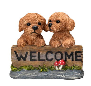 2匹のウェルカムボード持ちドックプードル 玄関先で、愛らしいしぐさと表情でお出迎え♪ サイズ：31x15xH28cm 素材：ポリレジン製 モニターの発色の具合によって実際のものと色が異なる場合があります 当店では、サービス向上の一環として ...