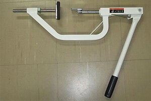 商品説明アメリカンのタイヤのパンク修理、オフロード車のパンク修理、スクーターのリヤタイヤの脱着・タイヤ交換、エアバルブ交換に、効果絶大！手放せなくなります。「このままビードを落とせたら・・・」の悩みにお応えします。タイヤを外すためにはホイー...