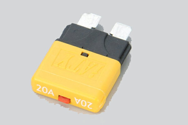 商品説明電気系トラブルから回路を守るブレーカー機能付きヒューズが登場！多くの車両で使用されている平型（ブレード）ヒューズに対応するタイプ。中央のボタンがリセットボタンになり、何度でも繰り返して使用が出来ます。仕様・規格■メーカー■・KIJI...