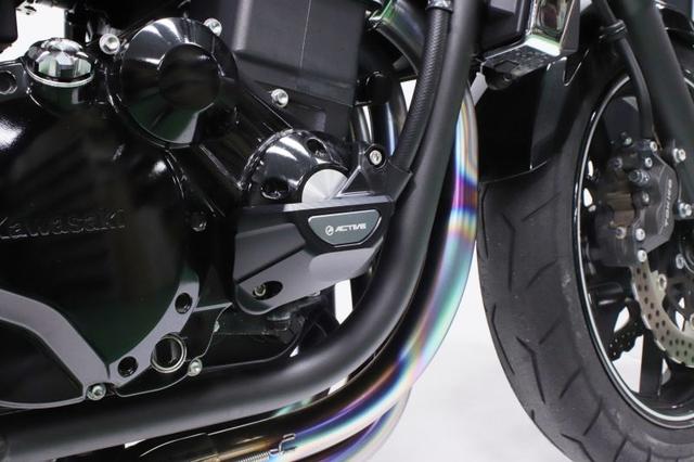 ACTIVE エンジンカバースライダー 左右セット対応車種 KAWASAKI ZRX1200 DAEG '2009 ~ '2016 エンジンカバースライダー エンジンカバースライダー 左右セット エンジンガードやエンジンカバーとは異なり、エ...