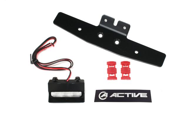 ACTIVE LED ナンバー灯（45°ステー付） LEDナンバー灯 ステー付 LED ナンバー灯（45°ステー付） 照射角度、照射範囲ともに道路運送車両の保安基準に準じた安心仕様のLEDナンバー灯。※2021年(令和3年)9月30日までに...