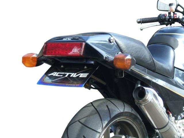ACTIVE フェンダーレスキット ブラック [LEDナンバー灯付き]対応車種 KAWASAKI GPZ900R '1984 ~ '2003 (A1~A16) フェンダーレスキット(ナンバー取付ステー) フェンダーレスキット ブラック [L...