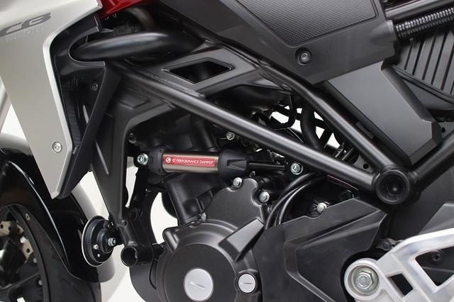 ACTIVE パフォーマンスダンパー(R)対応車種 HONDA CB250R(ABS) '2018 ~ '2022 パフォーマンスダンパー(R) パフォーマンスダンパー(R) 共振を抑えて乗り心地、ハンドリングを向上させ、特にツーリングなど...