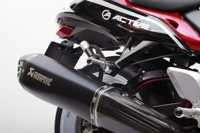 ACTIVE ステップバー (タンデム側) シルバー対応車種 SUZUKI HAYABUSA '2022 ~ '2023, SUZUKI GSX-S1000GT '2022 ~ '2022 ステップバー ステップバー (タンデム側) シルバ...