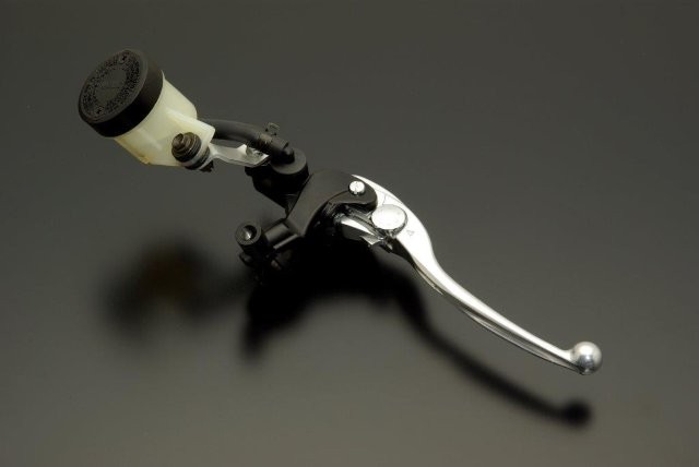 BM φ19 semi radial 　　black/silverlever φ3/4汎用品NISSIN　MASTER Semi　RADIAL　Type-SRストップスイッチ付在庫状況について当店では複数店舗で同時販売を行っているため、ご注...