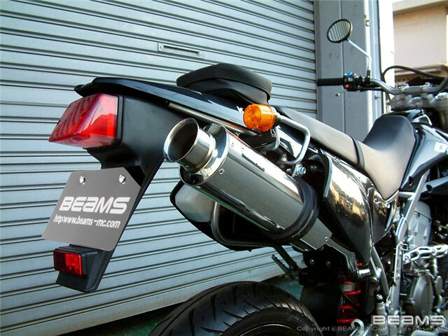 SS300 ソニック アップタイプ スリップオン対応車種 : D-tracker車両型式 : KLX250BA-LX250E品番 : B403-07-004JANコード : 4582285324676重量 : -音量 : 83db83db ...