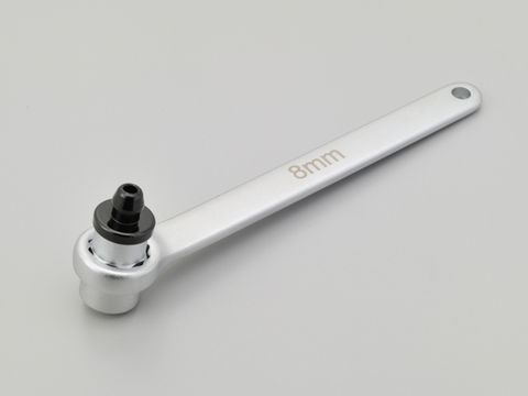ブレーキフルード交換時に役立つオススメ工具ソケットとレンチの一体型で作業中にホースが抜けにくく、ソケットの中にラバーが装着されていて、液漏れしにくい設計です。ワンウェイバルブセット（91769）と合わせて使用することで、ブレーキフルードの逆...