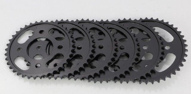 ●420サイズ　●ノーマル丁数：38T　●スチール製ブラック速度パルス変換ユニットワイドチェーンガイドプレ
