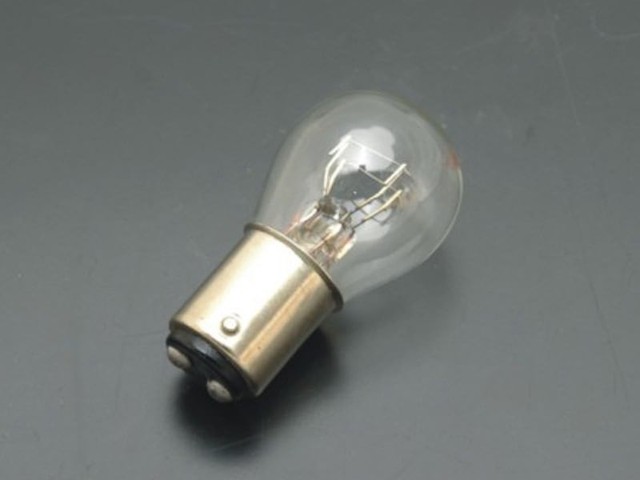 ダブル球 赤レンズ用クリアーバルブ 12V 1個【対応車種】 [汎用] / Reproduction_Parts / DOREMIオリジナルパーツ■ 画像について・掲載画像はイメージです。色味・仕様等は実物と異なる場合があります。・トップ画...