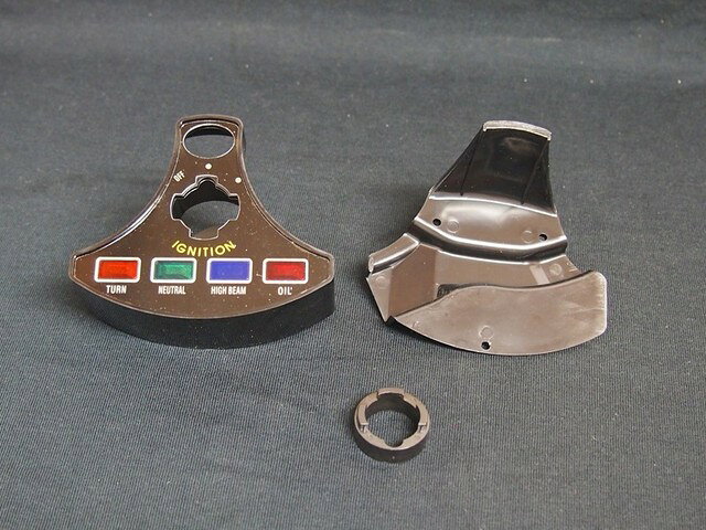 Z1/Z2 1973年〜1975年型の方はこちらのTURN（オレンジ）が左端になります。 アンダーカバー付 1セット【対応車種】 [Z1,Z2] / Reproduction_Parts / DOREMIオリジナルパーツ■ 画像について・掲...