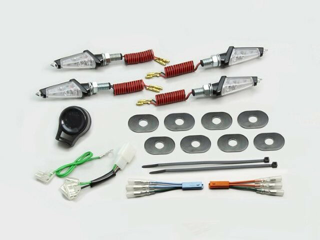 メーカー名 : HARRICANE ハリケーンメーカー品番 : HA5229BCJANコード : 4936887009316商品名 : LEDダガーウインカーKit主な適合車種 : GROM(16)カラー : ブラック クリアレンズ※詳しく...