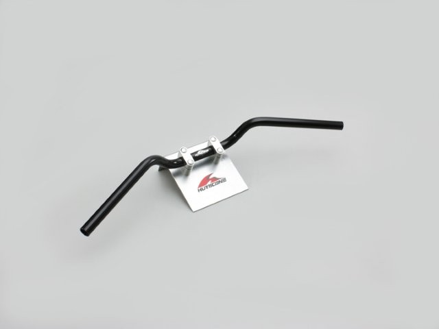 メーカー名 : HARRICANE ハリケーンメーカー品番 : HB0005B-40JANコード : 4936887011944商品名 : BMコンチ2型 kit専用ハンドル主な適合車種 : マジェスティS ブラックカラー : ブラック※詳...