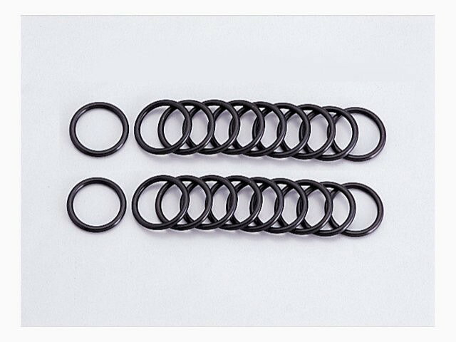 メーカー名 : HARRICANE ハリケーンメーカー品番 : HF5181JANコード : 4936887008609商品名 : Oリング 内径φ26主な適合車種 : アルミグリップ/Fフットペグ TYPEI※詳しくはメーカーホームページ...