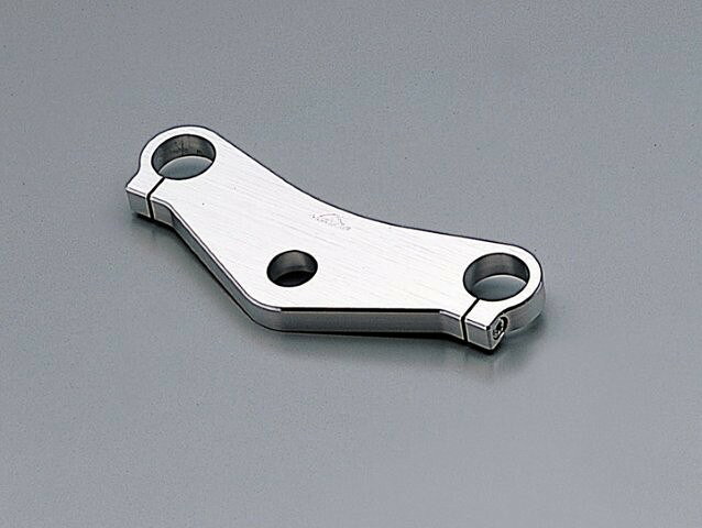 メーカー名 : HARRICANE ハリケーンメーカー品番 : HT0527JANコード : 4936887277906商品名 : ジュラルミン トップブリッジ主な適合車種 : NSR50/80(95-)カラー : ポリッシュアルマイト※詳...